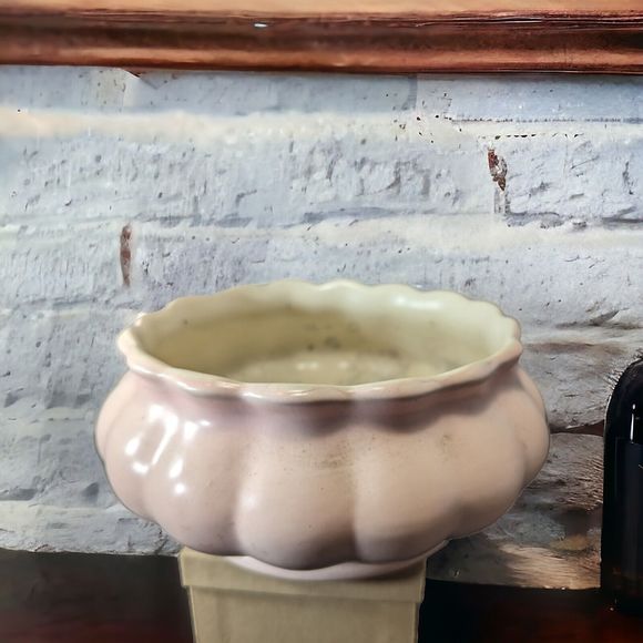 Red Wing Pottery | Accents | Vintage Red Wing Pottery Baby Pink Planter ...